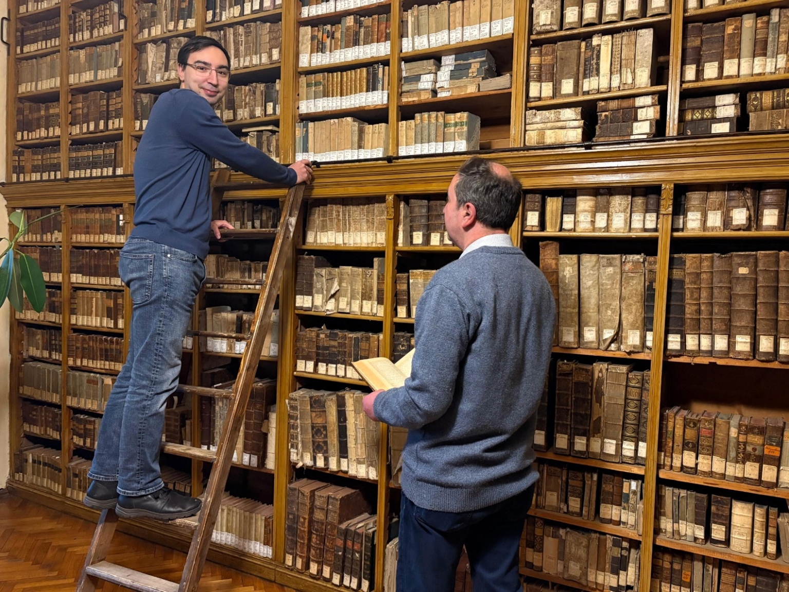 Library Shelfie Day - Biblioteca Județeană ASTRA Sibiu